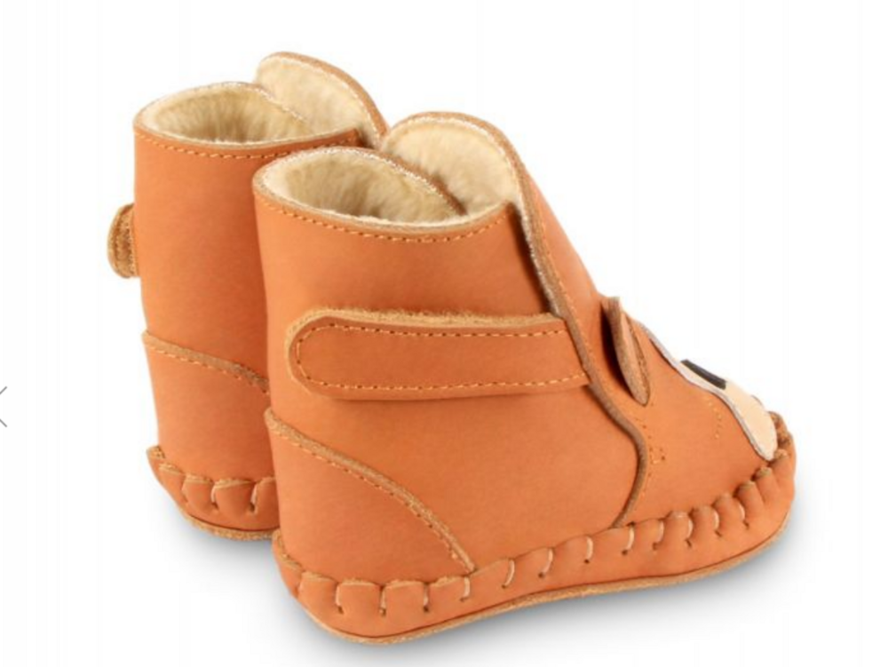 Donsje Babyschoentjes Mopshond Cognac maat 16 17 22 23 Donsje Babyschoentjes Mopshond Cognac maat 16 17 22 23