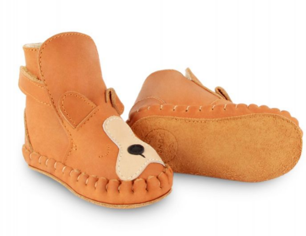 Donsje Babyschoentjes Mopshond Cognac maat 16 17 22 23 Donsje Babyschoentjes Mopshond Cognac maat 16 17 22 23